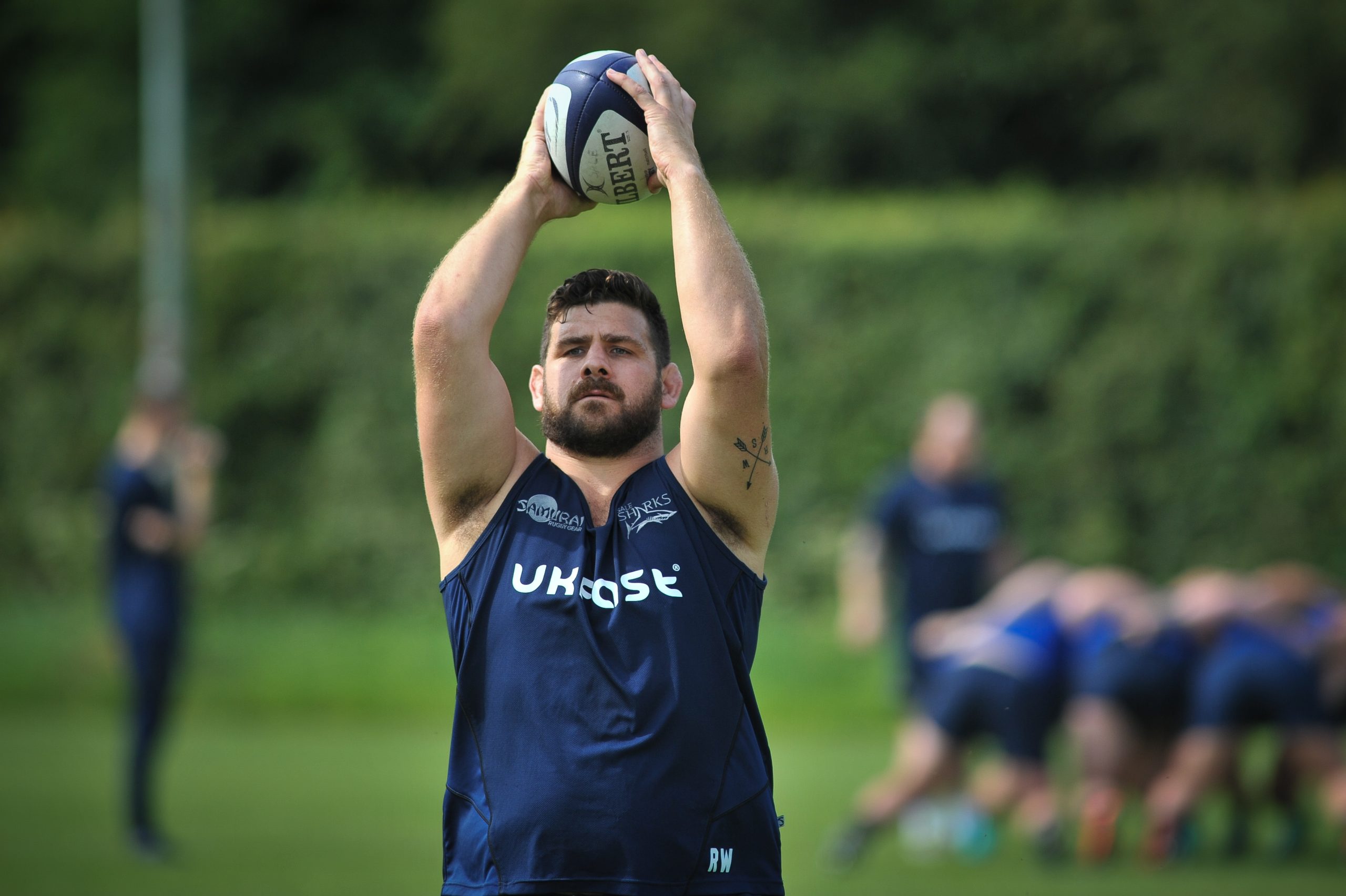 Rob Webber re-signs for Sale Sharks | Sale Sharks