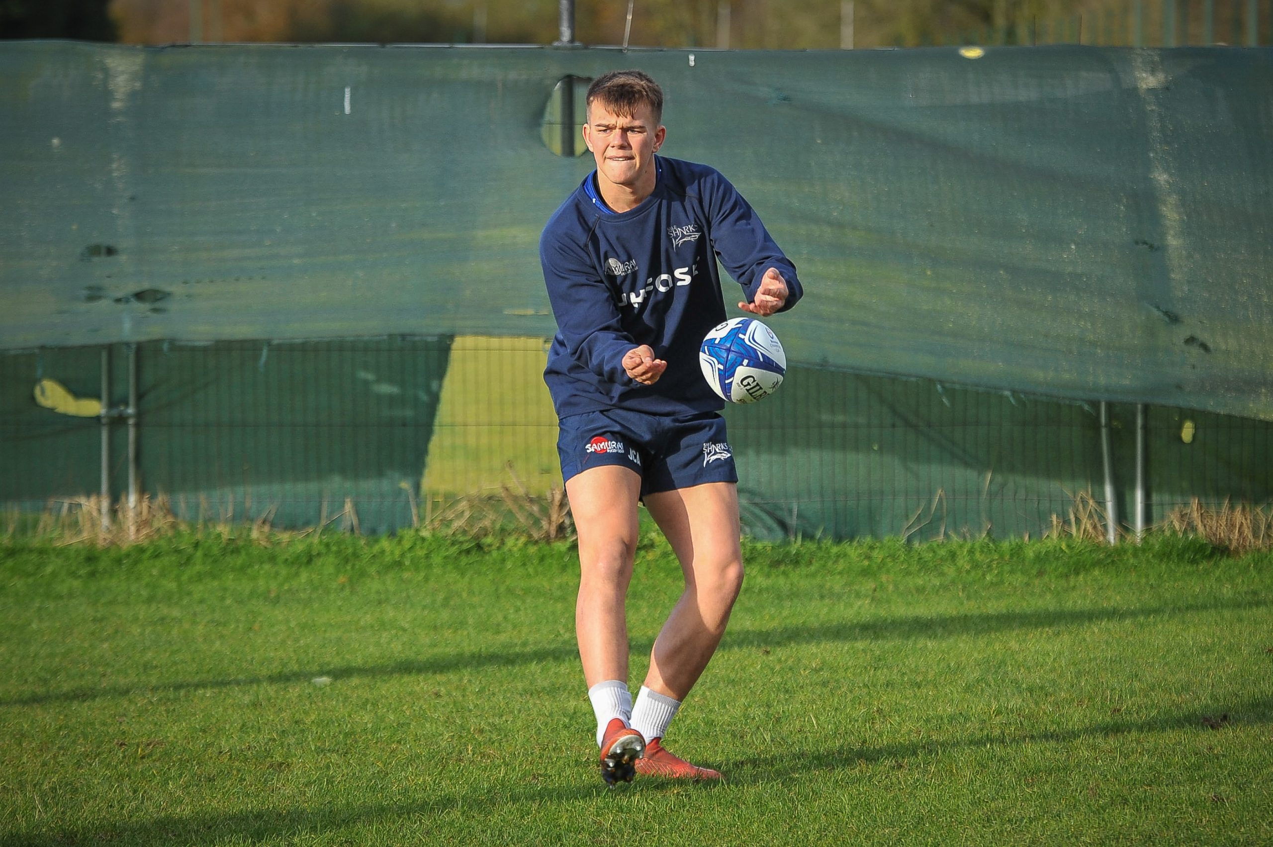 Sale Sharks sign England U18 full-back Joe Carpenter | Sale Sharks
