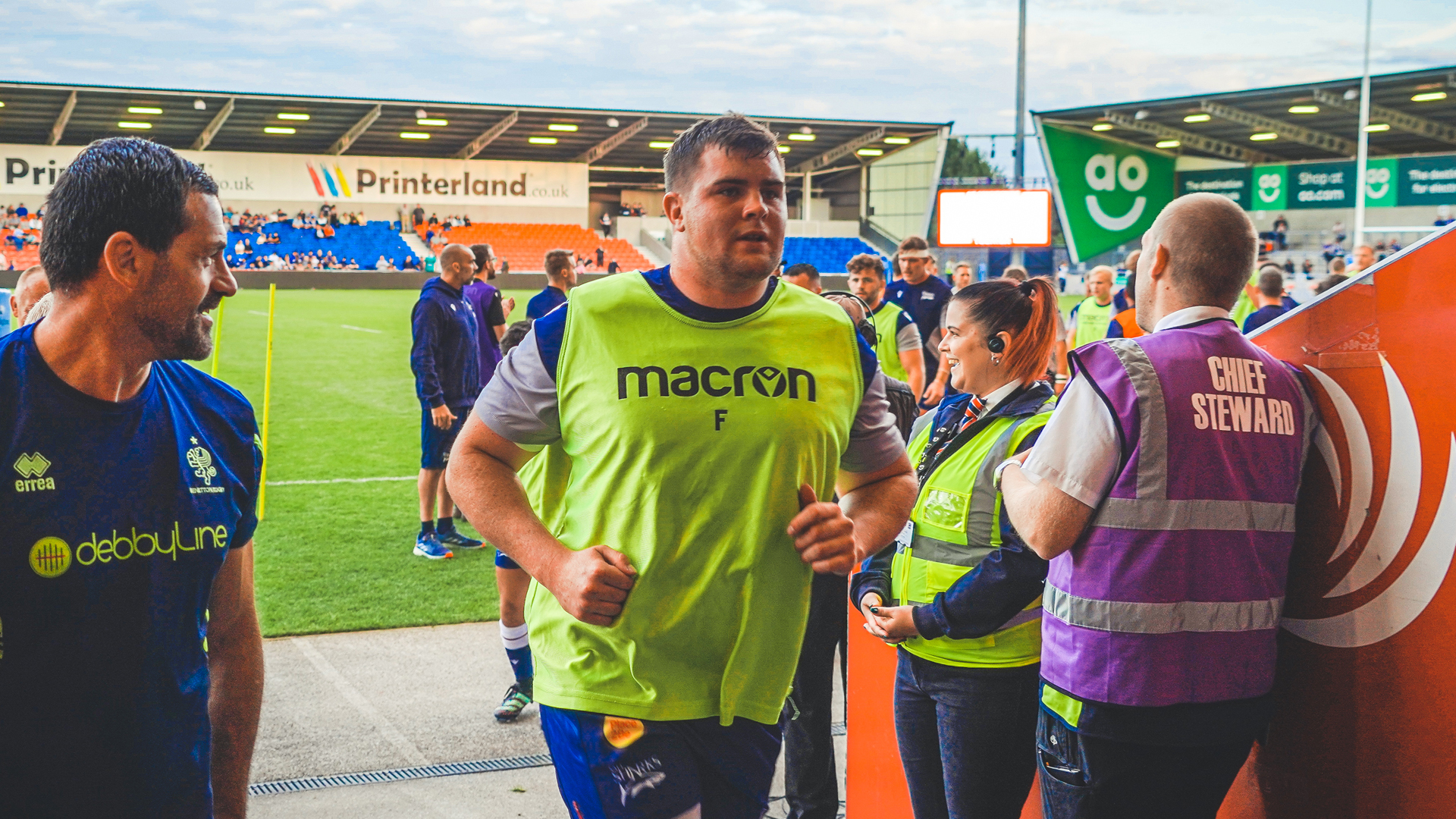 Homegrown Harper agrees new deal to stay at Sharks | Sale Sharks