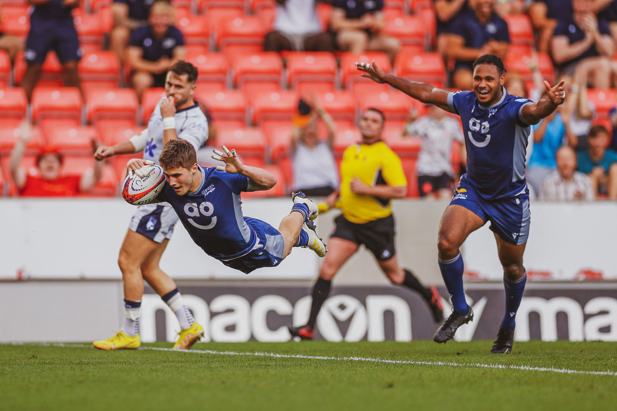 ACADEMY SCRUM HALF SIGNS NEW DEAL | Sale Sharks